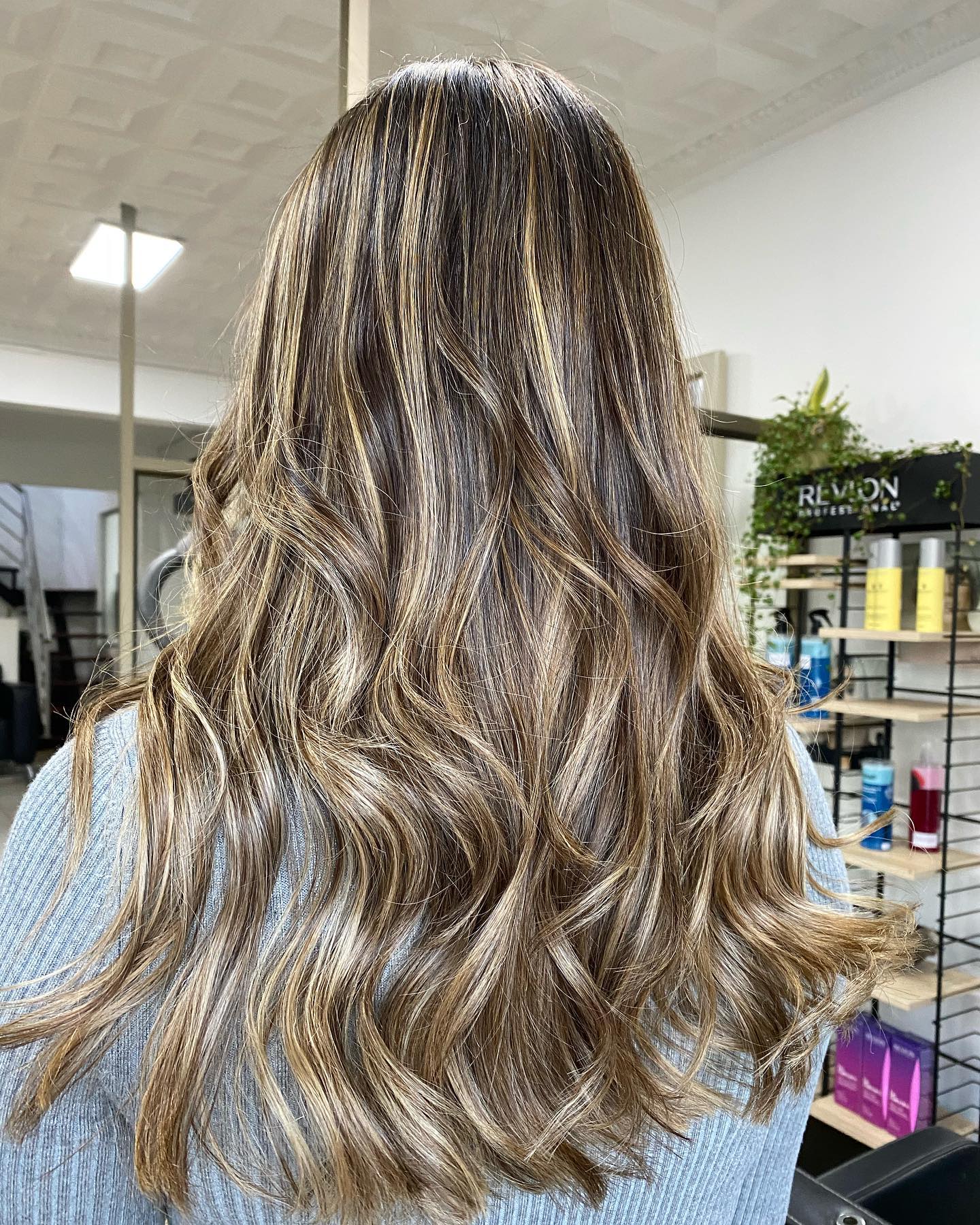 Cómo la colorimetría del cabello ayuda a resaltar la imagen
