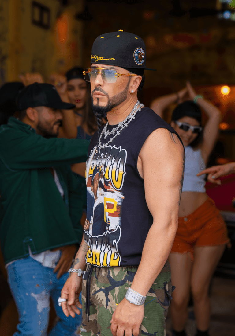 Yandel en CON CO resalta su amor por su tierra natal